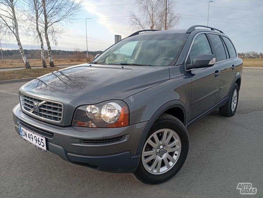 Pelēks Volvo XC90 2008 Viļņa, ar dzinēja tilpumu 2.40 L un nobraukumu 329 tūkst. km par 6200 €, foto 1 vietnē AUTOMOTO.COM.LV