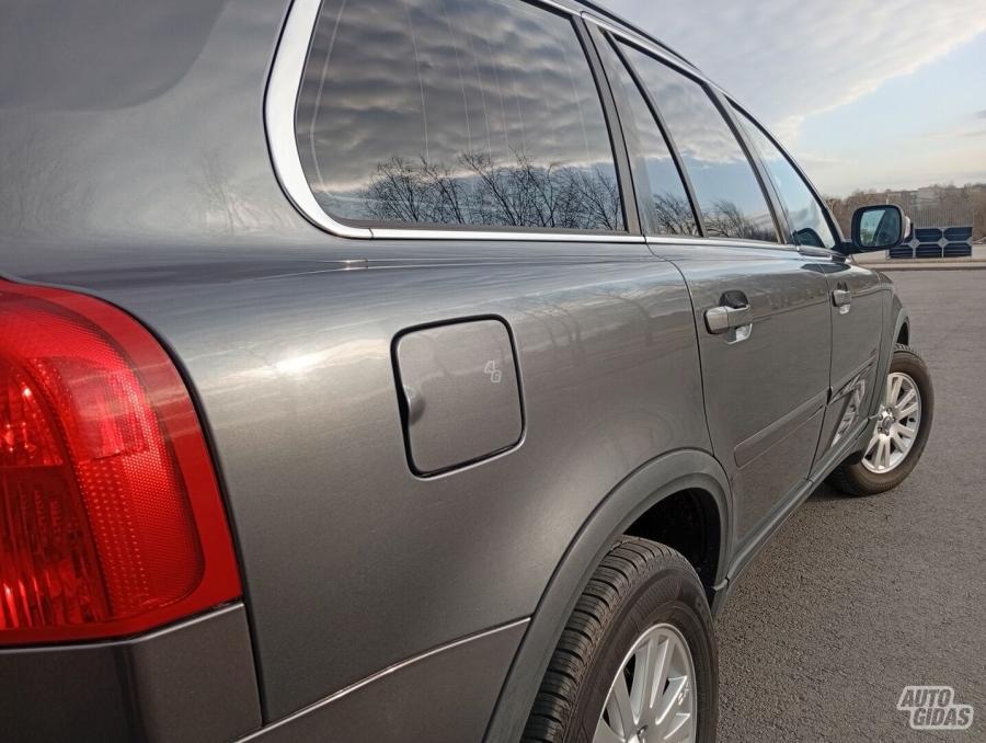 Pelēks Volvo XC90 2008 Viļņa, ar dzinēja tilpumu 2.40 L un nobraukumu 329 tūkst. km par 6200 €, foto 13 vietnē AUTOMOTO.COM.LV