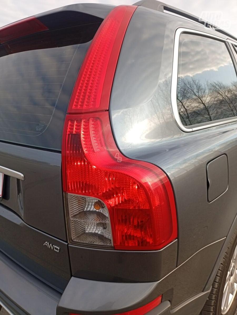 Pelēks Volvo XC90 2008 Viļņa, ar dzinēja tilpumu 2.40 L un nobraukumu 329 tūkst. km par 6200 €, foto 17 vietnē AUTOMOTO.COM.LV