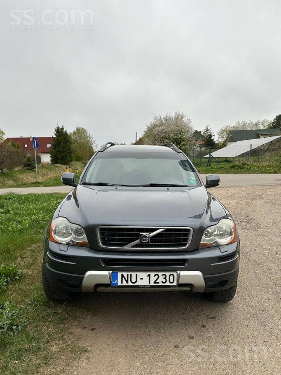 Pelēks Volvo XC90 2008 Rīga, ar dzinēja tilpumu 2.40 L un nobraukumu 395 tūkst. km par 5000 €, foto 3 vietnē AUTOMOTO.COM.LV