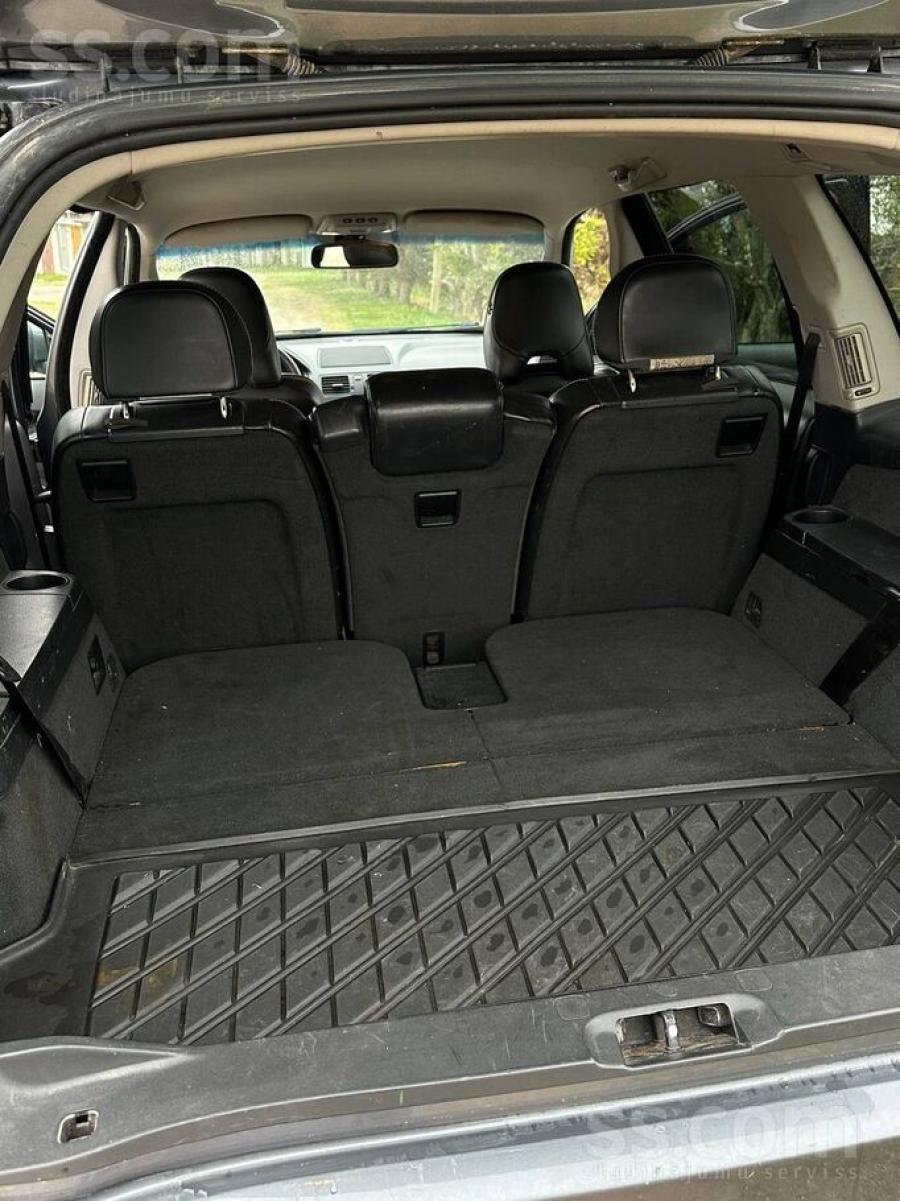 Pelēks Volvo XC90 2008 Rīga, ar dzinēja tilpumu 2.40 L un nobraukumu 395 tūkst. km par 5000 €, foto 7 vietnē AUTOMOTO.COM.LV
