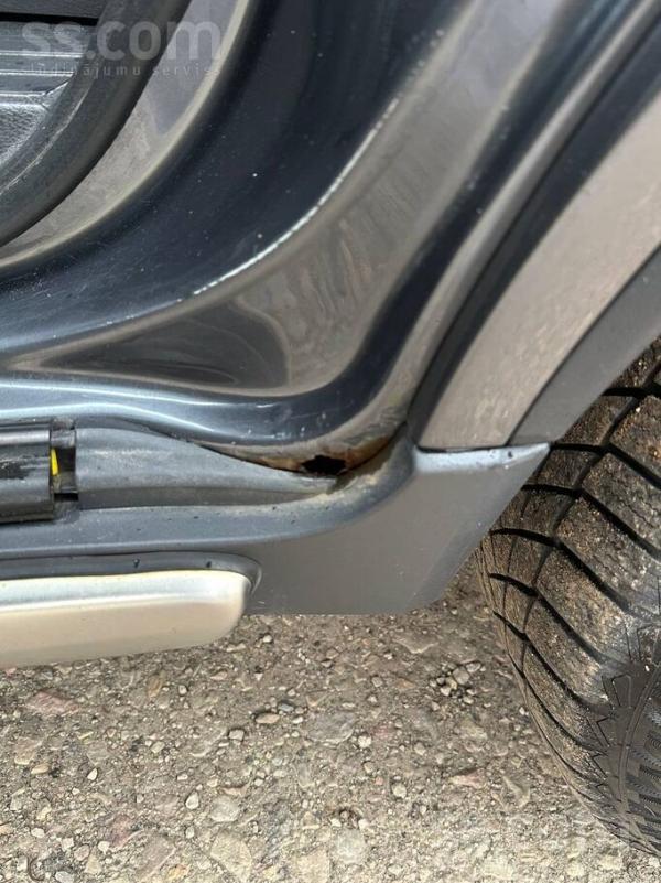 Pelēks Volvo XC90 2008 Rīga, ar dzinēja tilpumu 2.40 L un nobraukumu 395 tūkst. km par 5000 €, foto 8 vietnē AUTOMOTO.COM.LV