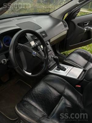 Pelēks Volvo XC90 2008 Rīga, ar dzinēja tilpumu 2.40 L un nobraukumu 395 tūkst. km par 5000 €, foto 11 vietnē AUTOMOTO.COM.LV