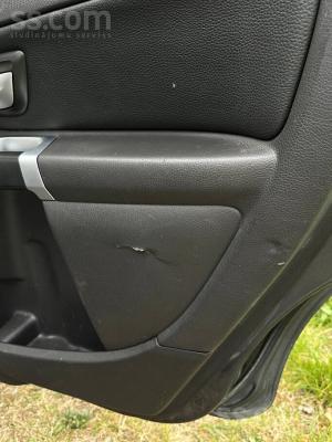 Pelēks Volvo XC90 2008 Rīga, ar dzinēja tilpumu 2.40 L un nobraukumu 395 tūkst. km par 5000 €, foto 16 vietnē AUTOMOTO.COM.LV