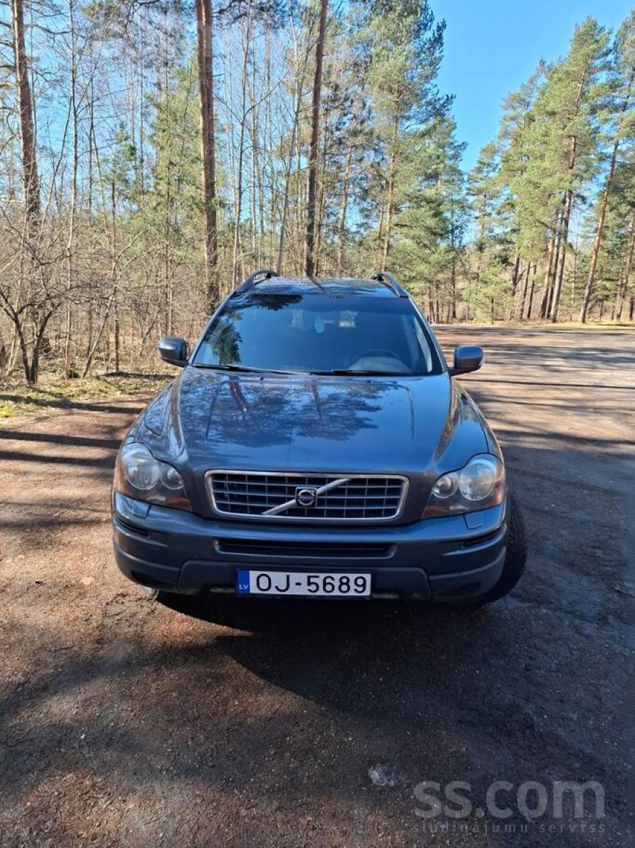 Pelēks Volvo XC90 2008 Rīga, ar dzinēja tilpumu 2.40 L un nobraukumu 263 tūkst. km par 4400 €, foto 5 vietnē AUTOMOTO.COM.LV