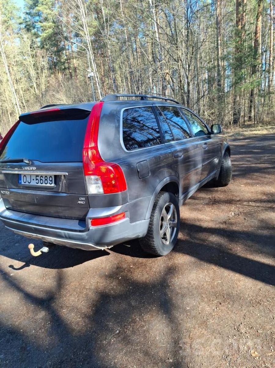 Pelēks Volvo XC90 2008 Rīga, ar dzinēja tilpumu 2.40 L un nobraukumu 263 tūkst. km par 4400 €, foto 6 vietnē AUTOMOTO.COM.LV