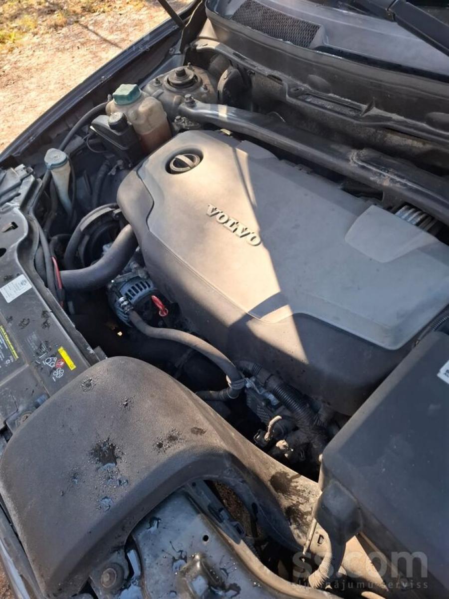 Pelēks Volvo XC90 2008 Rīga, ar dzinēja tilpumu 2.40 L un nobraukumu 263 tūkst. km par 4400 €, foto 29 vietnē AUTOMOTO.COM.LV