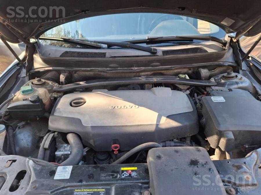 Pelēks Volvo XC90 2008 Rīga, ar dzinēja tilpumu 2.40 L un nobraukumu 263 tūkst. km par 4400 €, foto 31 vietnē AUTOMOTO.COM.LV