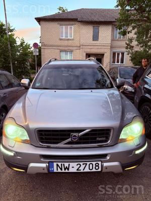Pelēks Volvo XC90 2008 Rīga, ar dzinēja tilpumu 2.40 L un nobraukumu 2 tūkst. km par 5500 €, foto  vietnē AUTOMOTO.COM.LV