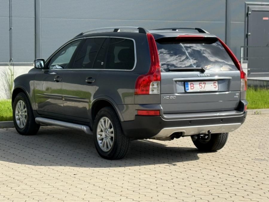Grey Volvo XC90 2008 in Riga, with an engine capacity of 2.40 L and mileage of 241 thousand km for 7200 €, photo 6 on AUTOMOTO.COM.LV