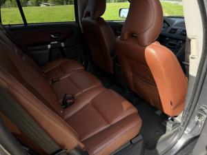 Grey Volvo XC90 2008 in Riga, with an engine capacity of 2.40 L and mileage of 241 thousand km for 7200 €, photo 13 on AUTOMOTO.COM.LV