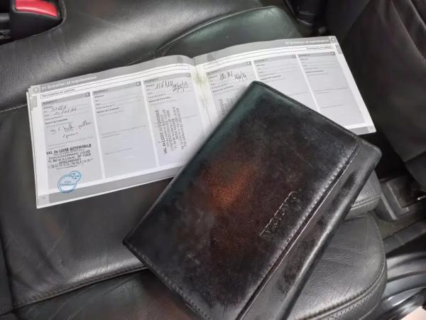 Grey Volvo XC90 2008 in Riga, with an engine capacity of 2.40 L and mileage of 370 thousand km for 6490 €, photo 3 on AUTOMOTO.COM.LV