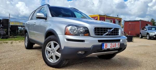 Pelēks Volvo XC90 2008 Rīga, ar dzinēja tilpumu 2.40 L un nobraukumu 237 tūkst. km par 7700 €, foto 1 vietnē AUTOMOTO.COM.LV