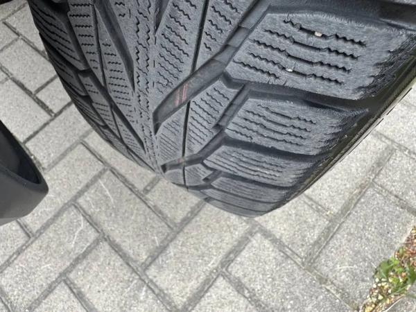 Pelēks Volvo XC90 2008 Rīga, ar dzinēja tilpumu 2.40 L un nobraukumu 364 tūkst. km par 5990 €, foto 10 vietnē AUTOMOTO.COM.LV