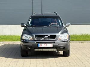 Grey Volvo XC90 2008 in Riga, with an engine capacity of 2.40 L and mileage of 241 thousand km for 4000 €, photo 4 on AUTOMOTO.COM.LV