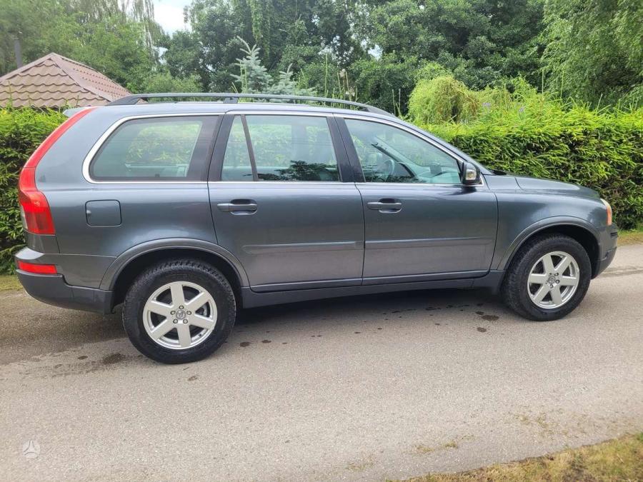 Pelēks Volvo XC90 2008 Vilkaviškis, ar dzinēja tilpumu 2.40 L un nobraukumu 328 tūkst. km par 6500 €, foto 6 vietnē AUTOMOTO.COM.LV