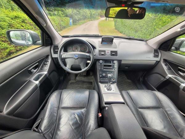 Pelēks Volvo XC90 2008 Vilkaviškis, ar dzinēja tilpumu 2.40 L un nobraukumu 328 tūkst. km par 6500 €, foto 9 vietnē AUTOMOTO.COM.LV