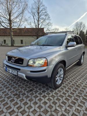 Grey Volvo XC90 2008 in Cesis, with an engine capacity of 2.40 L and mileage of 220 thousand km for 7550 €, photo  on AUTOMOTO.COM.LV