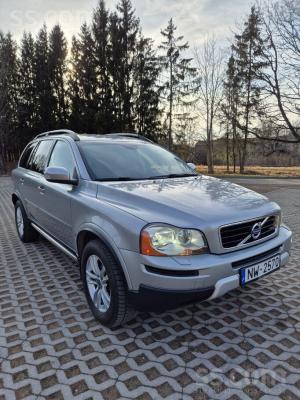Grey Volvo XC90 2008 in Cesis, with an engine capacity of 2.40 L and mileage of 220 thousand km for 7550 €, photo 3 on AUTOMOTO.COM.LV