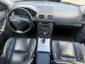 Pelēks Volvo XC90 2008 Šauļi, ar dzinēja tilpumu 2.40 L un nobraukumu 240 tūkst. km par 4950 €, foto 13 vietnē AUTOMOTO.COM.LV