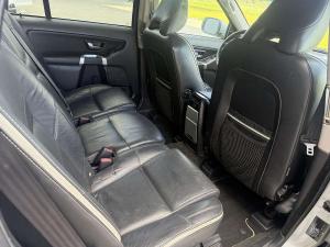 Pelēks Volvo XC90 2008 Šauļi, ar dzinēja tilpumu 2.40 L un nobraukumu 240 tūkst. km par 4950 €, foto 14 vietnē AUTOMOTO.COM.LV
