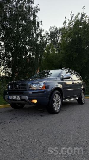 Grey Volvo XC90 2008 in Riga, with an engine capacity of 2.40 L and mileage of 289 thousand km for 3350 €, photo  on AUTOMOTO.COM.LV