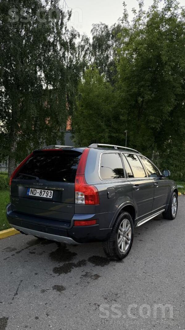 Pelēks Volvo XC90 2008 Rīga, ar dzinēja tilpumu 2.40 L un nobraukumu 289 tūkst. km par 3350 €, foto 7 vietnē AUTOMOTO.COM.LV