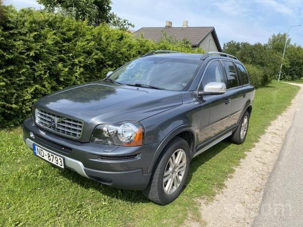 Pelēks Volvo XC90 2008 Tukums, ar dzinēja tilpumu 2.40 L un nobraukumu 0 tūkst. km par 3500 €, foto 1 vietnē AUTOMOTO.COM.LV