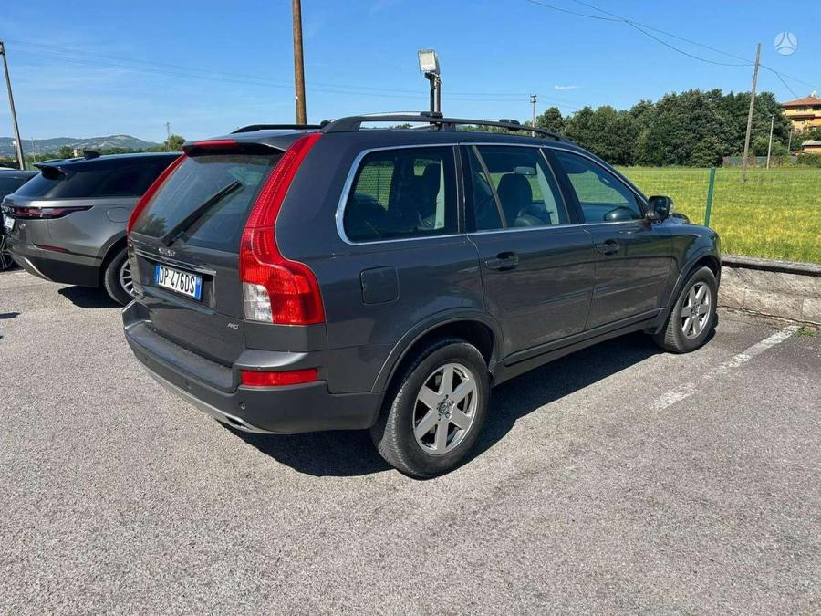 Pelēks Volvo XC90 2008 Šauļi, ar dzinēja tilpumu 2.40 L un nobraukumu 300 tūkst. km par 4350 €, foto 7 vietnē AUTOMOTO.COM.LV