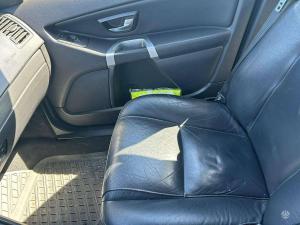 Pelēks Volvo XC90 2008 Šauļi, ar dzinēja tilpumu 2.40 L un nobraukumu 300 tūkst. km par 4350 €, foto 9 vietnē AUTOMOTO.COM.LV