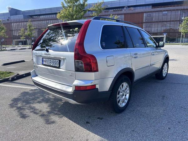Grey Volvo XC90 2008 in Klaipeda, with an engine capacity of 3.19 L and mileage of 211 thousand km for 4200 €, photo 4 on AUTOMOTO.COM.LV