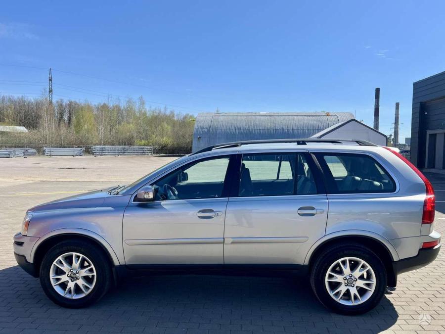 Pelēks Volvo XC90 2008 Kauņa, ar dzinēja tilpumu 2.40 L un nobraukumu 323 tūkst. km par 6890 €, foto 9 vietnē AUTOMOTO.COM.LV