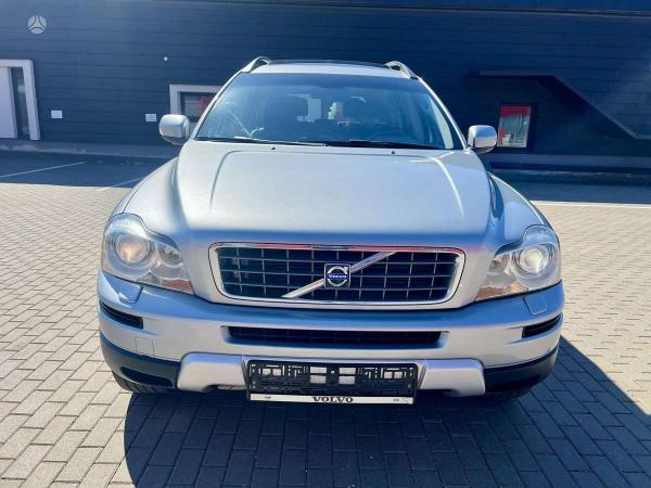 Grey Volvo XC90 2008 in Kaunas, with an engine capacity of 2.40 L and mileage of 323 thousand km for 6890 €, photo 5 on AUTOMOTO.COM.LV