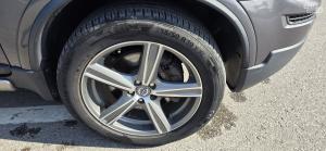 Grey Volvo XC90 2008 in Vilnius, with an engine capacity of 2.40 L and mileage of 404 thousand km for 6850 €, photo 9 on AUTOMOTO.COM.LV