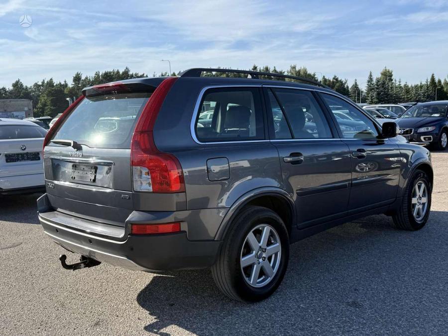 Pelēks Volvo XC90 2008 Utena, ar dzinēja tilpumu 2.40 L un nobraukumu 239 tūkst. km par 6950 €, foto 8 vietnē AUTOMOTO.COM.LV