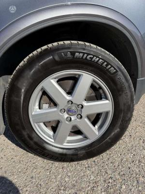 Pelēks Volvo XC90 2008 Utena, ar dzinēja tilpumu 2.40 L un nobraukumu 239 tūkst. km par 6950 €, foto 11 vietnē AUTOMOTO.COM.LV