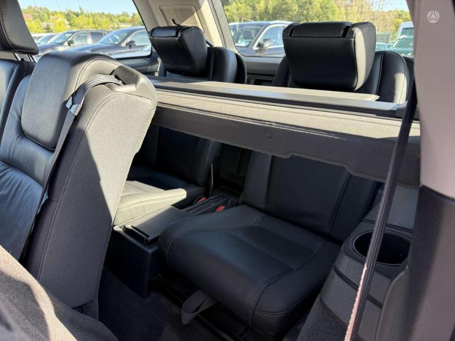 Pelēks Volvo XC90 2008 Utena, ar dzinēja tilpumu 2.40 L un nobraukumu 239 tūkst. km par 6950 €, foto 21 vietnē AUTOMOTO.COM.LV
