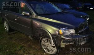 Pelēks Volvo XC90 2008 Rīga, ar dzinēja tilpumu 2.40 L un nobraukumu 400 tūkst. km par 2000 €, foto 4 vietnē AUTOMOTO.COM.LV
