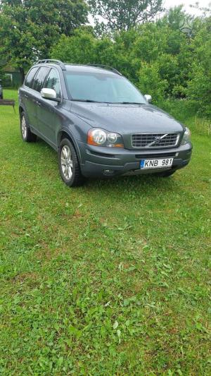 Pelēks Volvo XC90 2008 Viļņa, ar dzinēja tilpumu 2.40 L un nobraukumu 300 tūkst. km par 5600 €, foto  vietnē AUTOMOTO.COM.LV