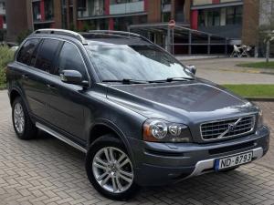 Pelēks Volvo XC90 2008 Rīga, ar dzinēja tilpumu 2.40 L un nobraukumu 299 tūkst. km par 4990 €, foto  vietnē AUTOMOTO.COM.LV