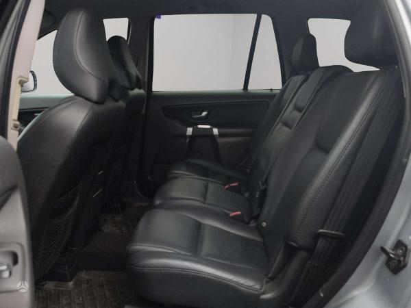 Pelēks Volvo XC90 2008 Viļņa, ar dzinēja tilpumu 2.40 L un nobraukumu 369 tūkst. km par 5999 €, foto 10 vietnē AUTOMOTO.COM.LV