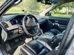 Grey Volvo XC90 2008 in Riga, with an engine capacity of 2.40 L and mileage of 344 thousand km for 5000 €, photo 6 on AUTOMOTO.COM.LV
