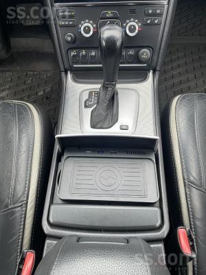 Grey Volvo XC90 2008 in Riga, with an engine capacity of 2.40 L and mileage of 363 thousand km for 6200 €, photo 10 on AUTOMOTO.COM.LV