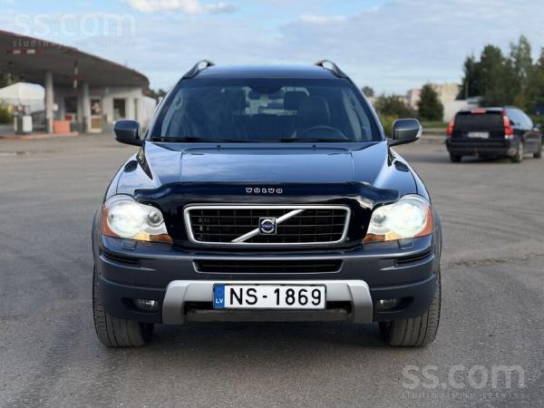 Pelēks Volvo XC90 2008 Ogre, ar dzinēja tilpumu 2.40 L un nobraukumu 271 tūkst. km par 5100 €, foto 3 vietnē AUTOMOTO.COM.LV
