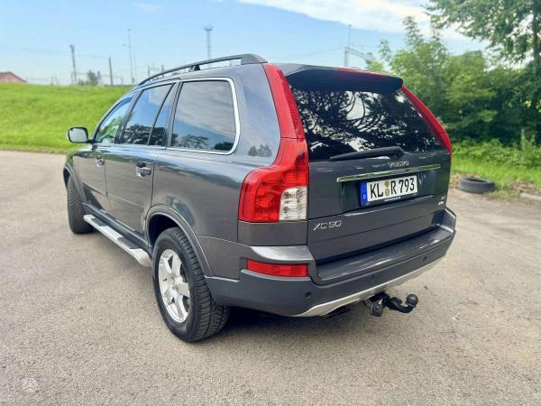Grey Volvo XC90 2008 in Vilnius, with an engine capacity of 2.40 L and mileage of 281 thousand km for 6690 €, photo 4 on AUTOMOTO.COM.LV
