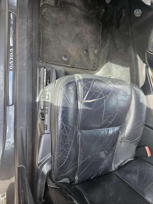 Volvo XC90 2008 Kauņa vietnē Pelēks Volvo XC90 2008 Kauņa, ar dzinēja tilpumu 3.19 L un nobraukumu 254 tūkst. km par 3000 €, foto 5 vietnē AUTOMOTO.COM.LV