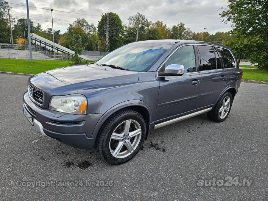 Pelēks Volvo XC90 2008 Tallina, ar dzinēja tilpumu 2.40 L un nobraukumu 340 tūkst. km par 4990 €, foto 1 vietnē AUTOMOTO.COM.LV