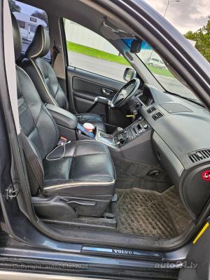 Pelēks Volvo XC90 2008 Tallina, ar dzinēja tilpumu 2.40 L un nobraukumu 340 tūkst. km par 4990 €, foto 5 vietnē AUTOMOTO.COM.LV