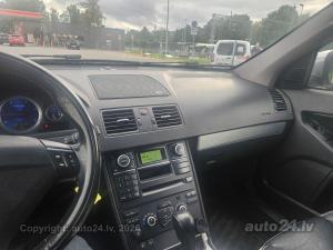 Pelēks Volvo XC90 2008 Tallina, ar dzinēja tilpumu 2.40 L un nobraukumu 340 tūkst. km par 4990 €, foto 12 vietnē AUTOMOTO.COM.LV