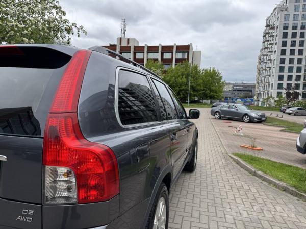 Pelēks Volvo XC90 2008 Rīga, ar dzinēja tilpumu 2.40 L un nobraukumu 364 tūkst. km par 4990 €, foto 8 vietnē AUTOMOTO.COM.LV